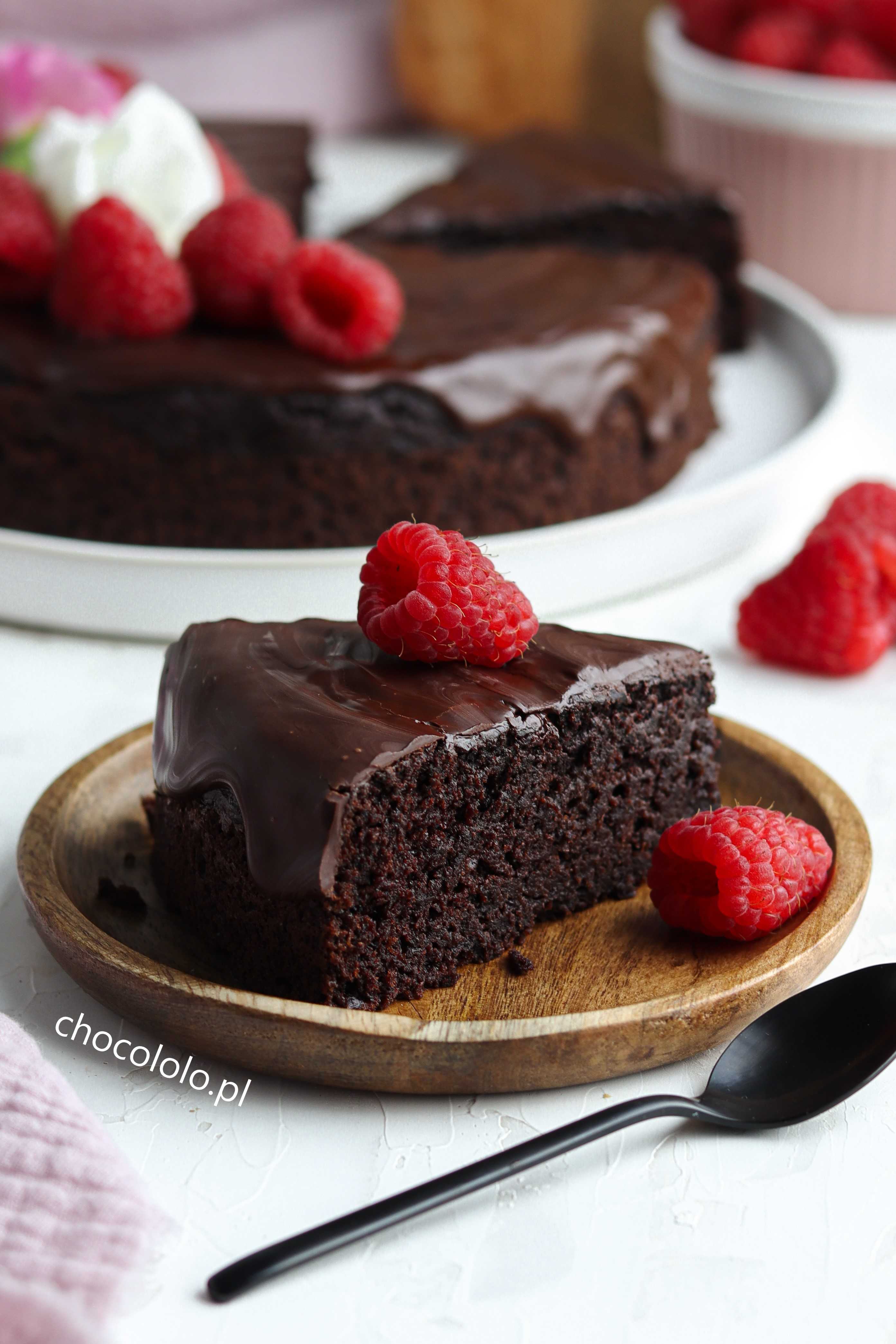 Wegańskie ciasto czekoladowe - Chocololo.pl - czekoladowy blog