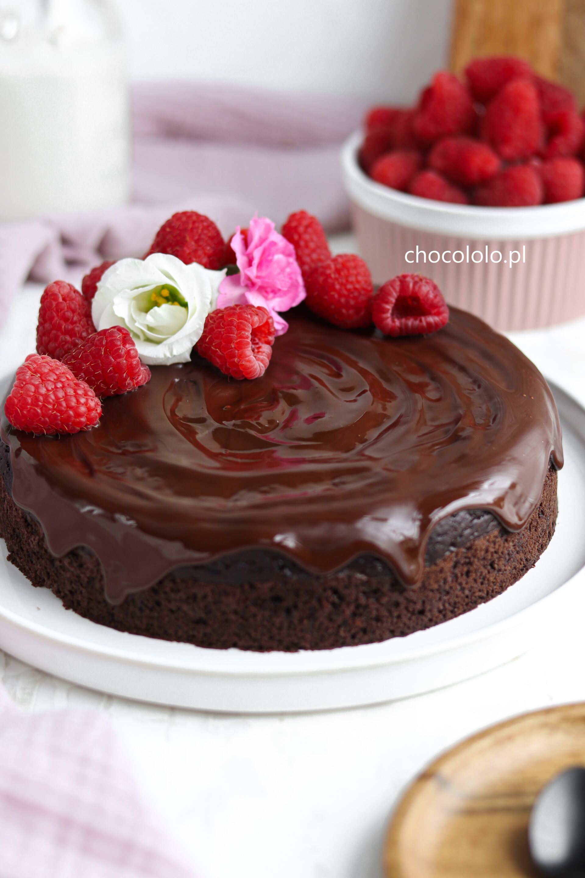 Wegańskie ciasto czekoladowe - Chocololo.pl - czekoladowy blog