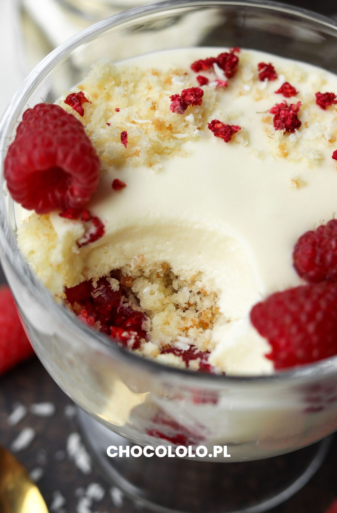 Deserki z musem z białej czekolady i malinami - Chocololo.pl ...