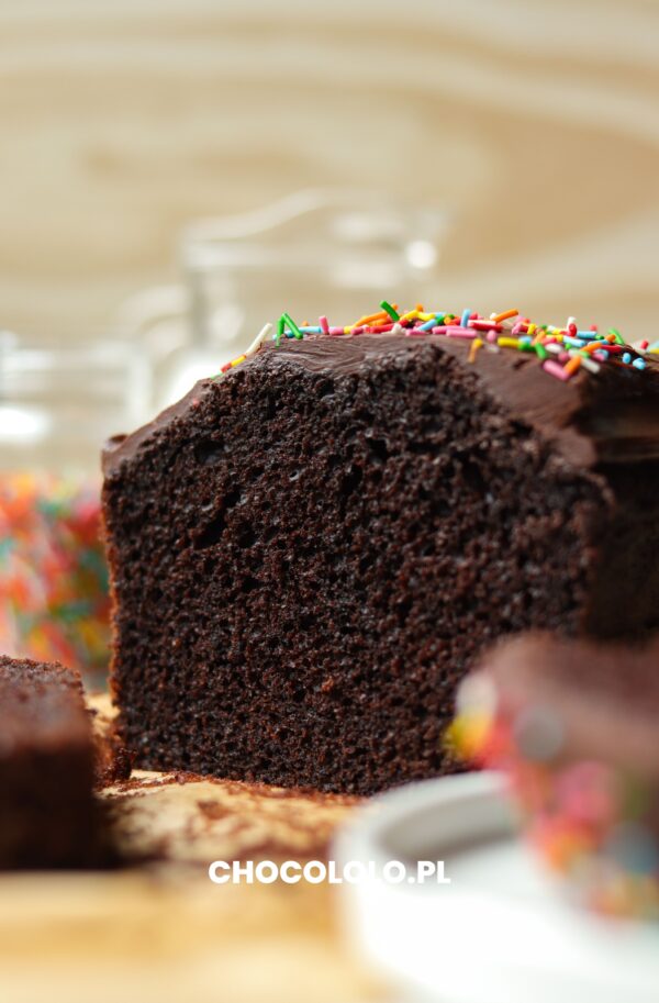 Ciasto czekoladowe - wilgotne i pyszne - Chocololo.pl - czekoladowy blog