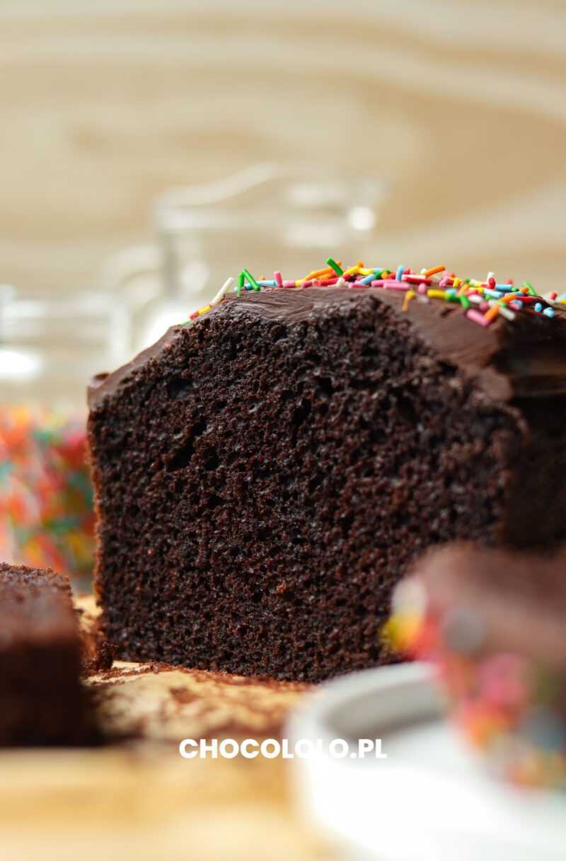 Ciasto czekoladowe - wilgotne i pyszne - Chocololo.pl - czekoladowy blog