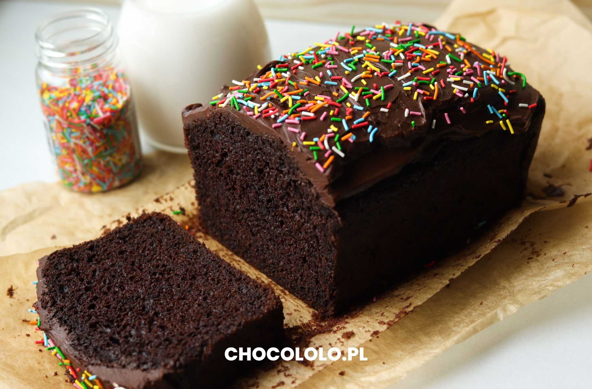 Ciasto czekoladowe - wilgotne i pyszne - Chocololo.pl - czekoladowy blog